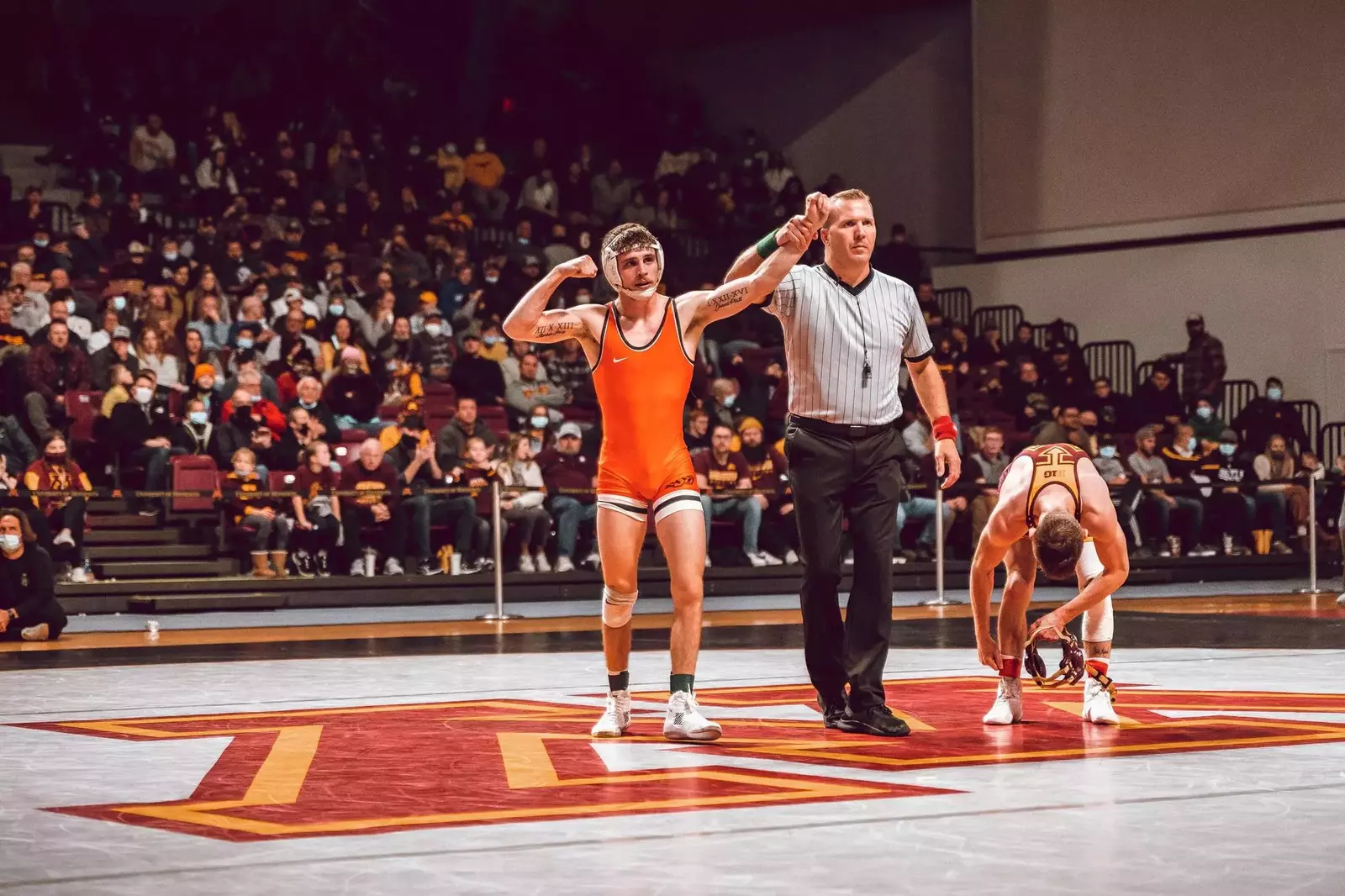 No. 6 Oklahoma State Wrestling Defeats No. 11 Minnesota, 23-10 ...