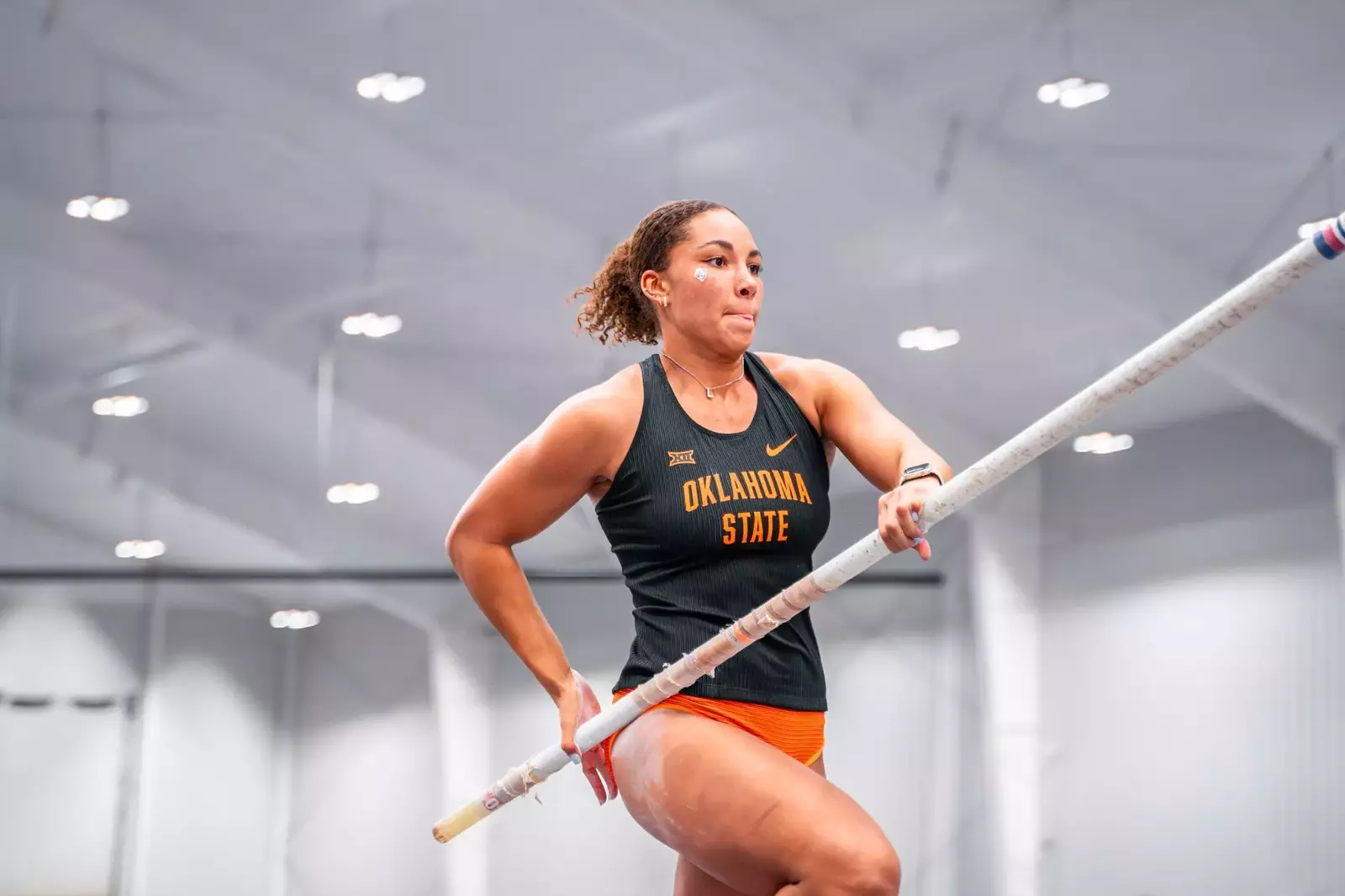 Cowgirl Indoor Track & Field Wraps up Day One of DeLoss Dodds ...