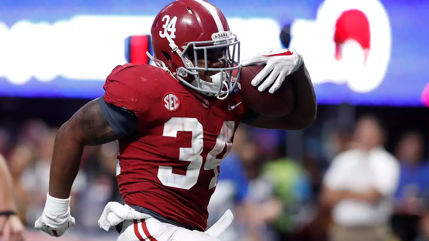 No. 1 Alabama Football Opens the 2017 Season with a 24-7 Win Over No. 3 ...
