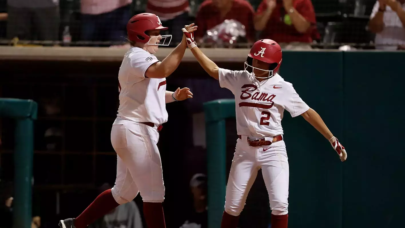 Big Bats Propel Alabama Softball to 6-2 Win Over Texas A&M Friday ...