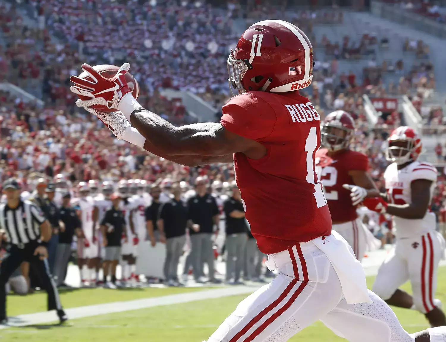 No. 1 Alabama Football Cruises to 56-14 Victory Over Louisiana ...
