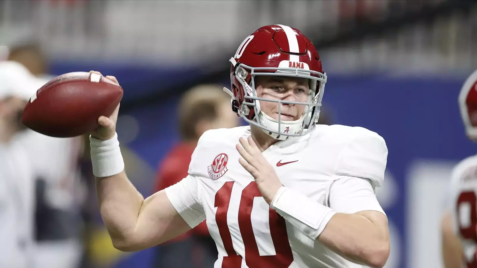Seven Alabama Football Players Named Finalists for National Awards ...
