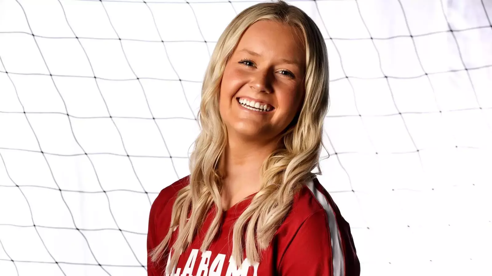 Volleyball Newcomer Q&A: Malia Moore - Alabama Athletics