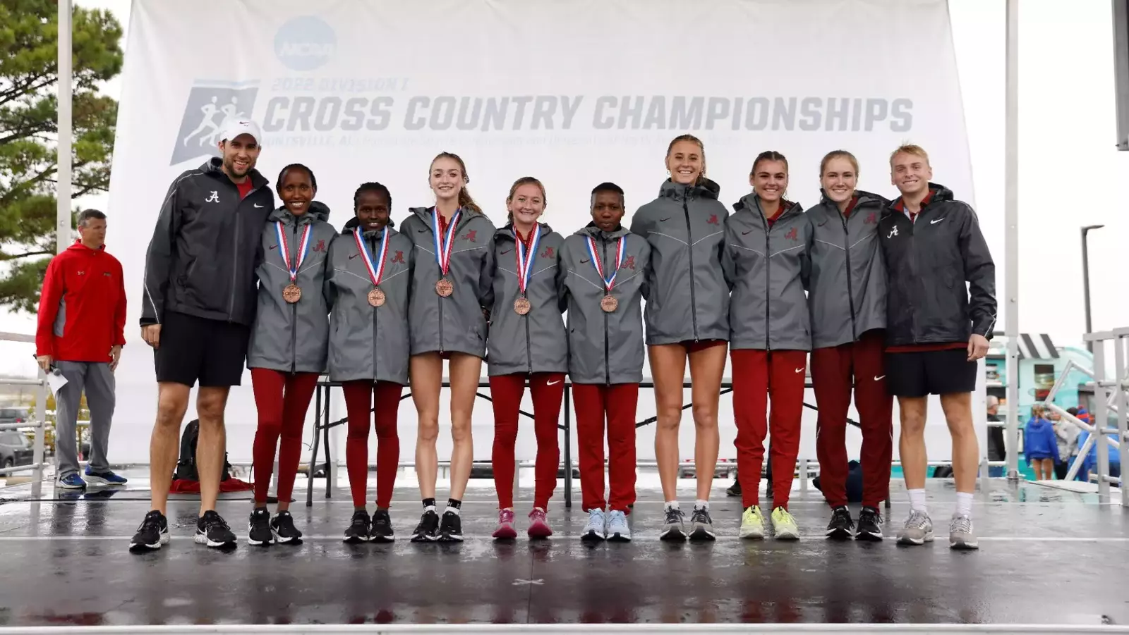 Alabama Cross Country Women Win NCAA South Regional, Men Finish Third ...