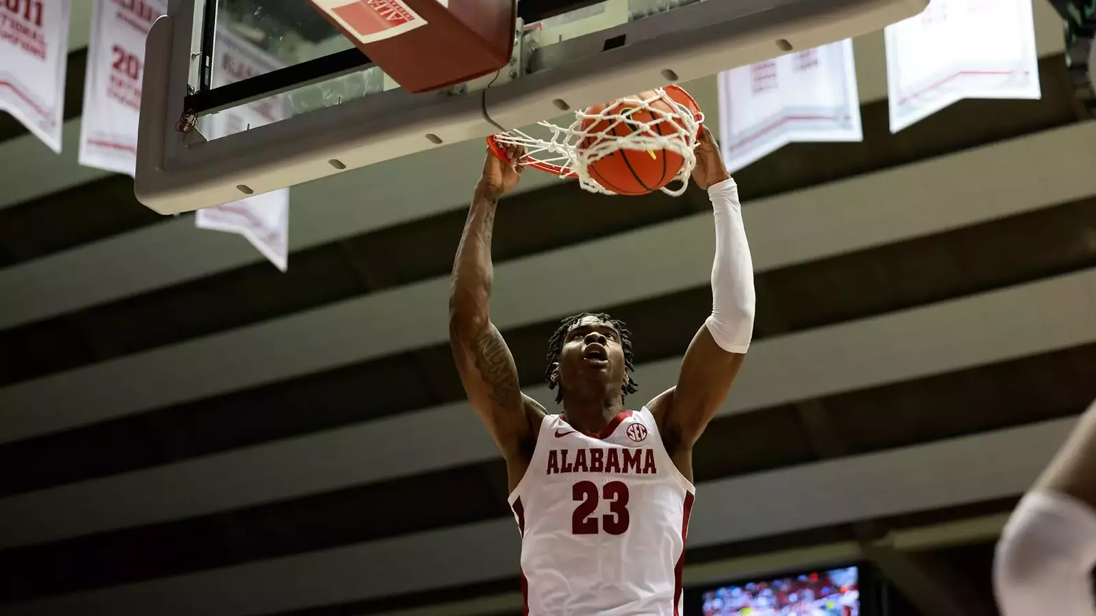 No. 9/10 Alabama Closes Non-Conference Play with 84-64 Win Over Jackson ...