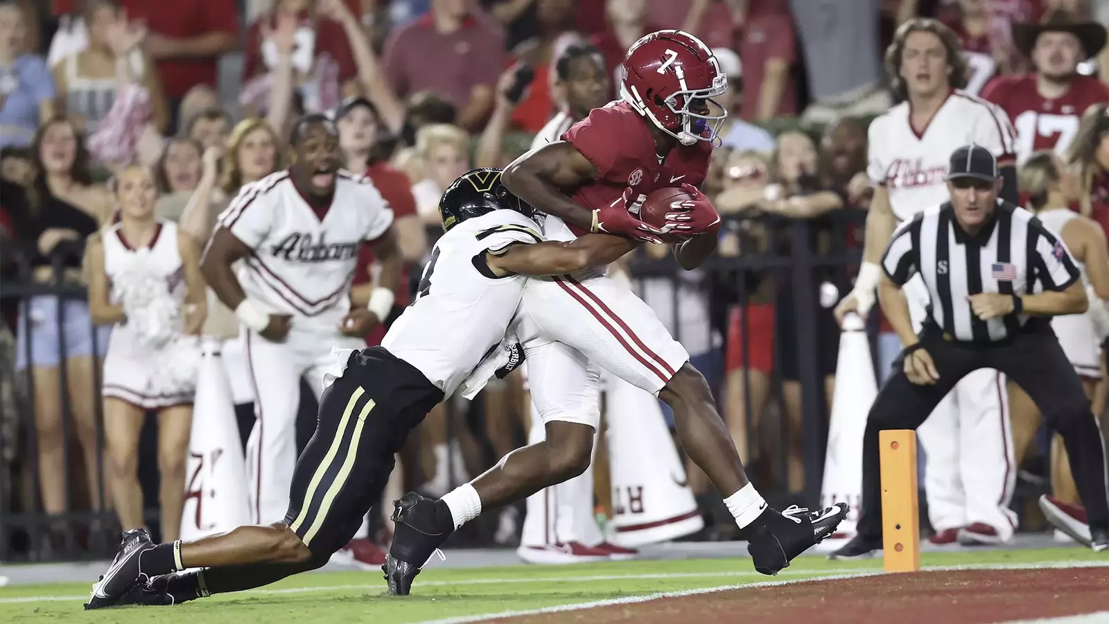No. 2/2 Alabama Football Dominant on Both Sides of Ball in a 55-3 ...