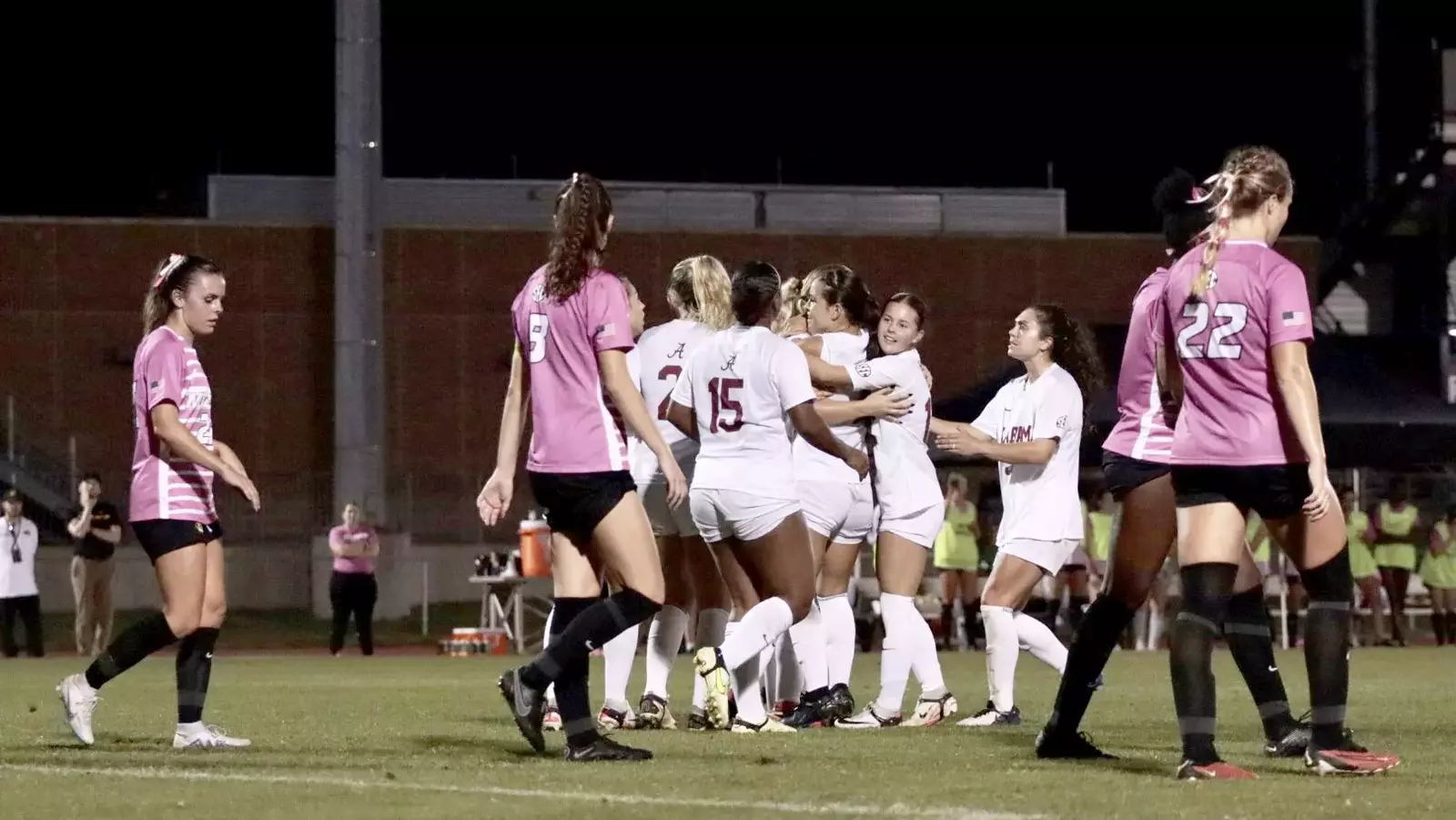 No. 25 Alabama Rallies for 2-1 Victory Over Missouri in Regular Season ...