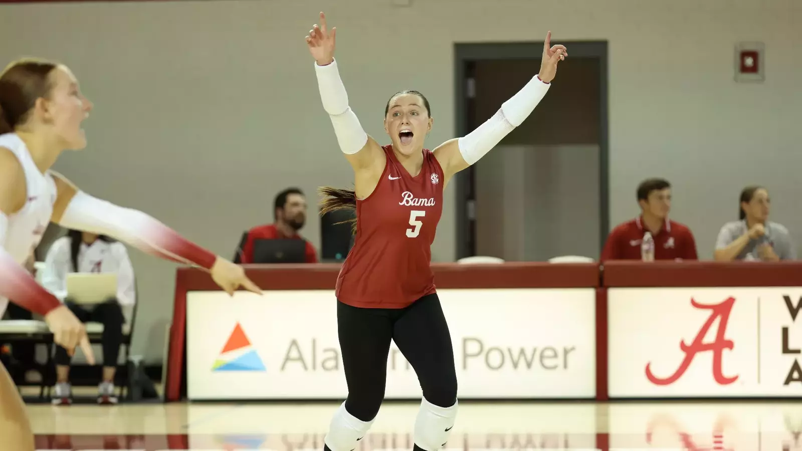 Alabama Volleyball Sweeps MVSU and Saint Louis to Open Season Friday ...