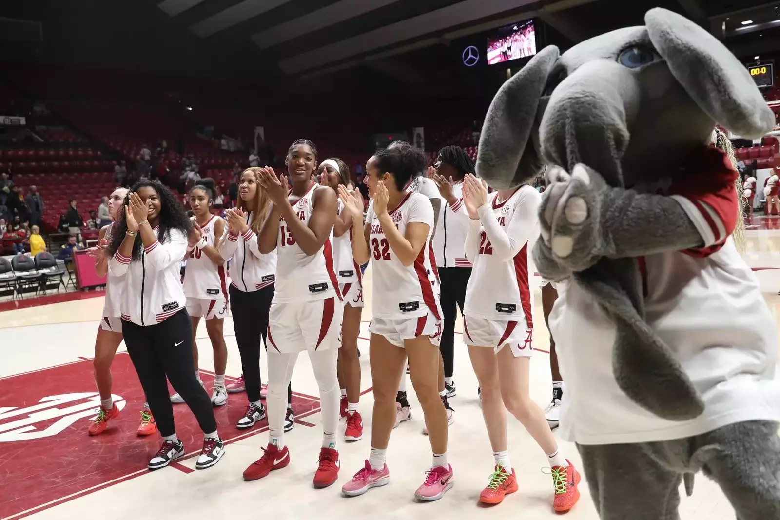 Women’s Basketball Remains Undefeated at Home with 90-63 Win Over ...