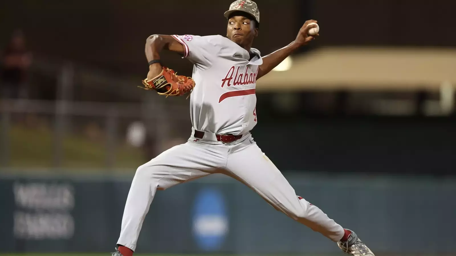 Davis II Selected to Stopper of the Year Watch List - Alabama Athletics