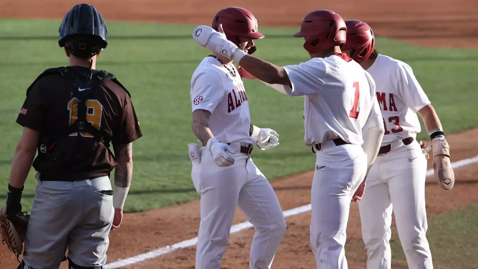 Offense Continues Hot Streak in Baseball’s 14-2 Win over Valparaiso ...