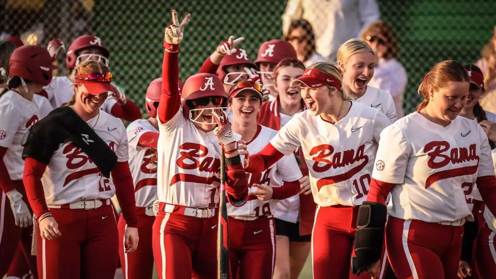 Big Bats Shine in Saturday Softball Sweep at Green & Gold Classic ...