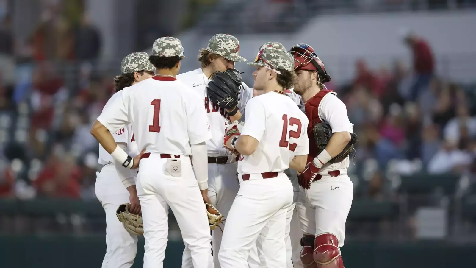 Baseball’s Late Rally Not Enough in 5-3 Loss to Top-Ranked Arkansas ...