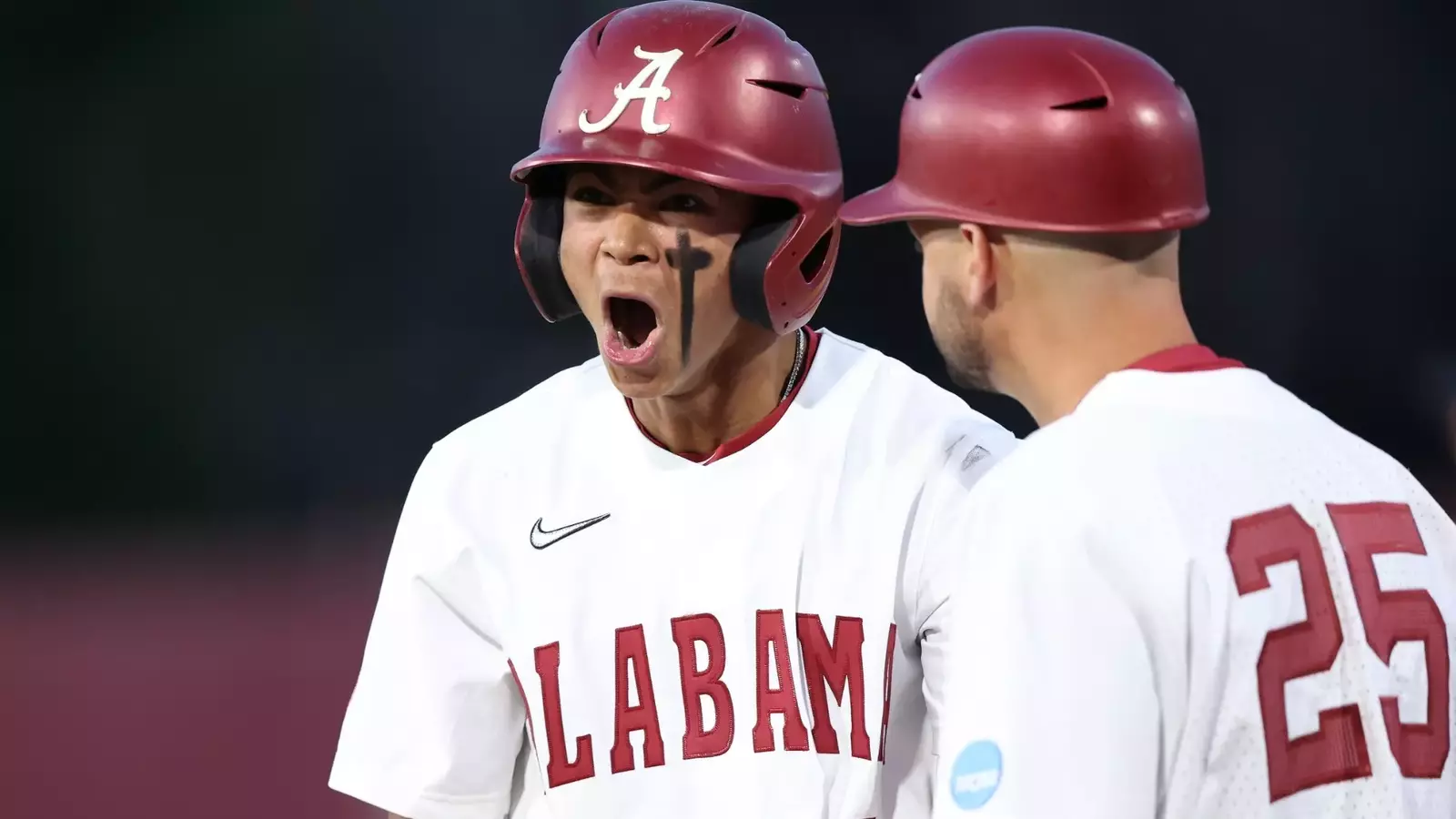 Lebron Named First Team Freshman All-American by NCBWA - Alabama Athletics