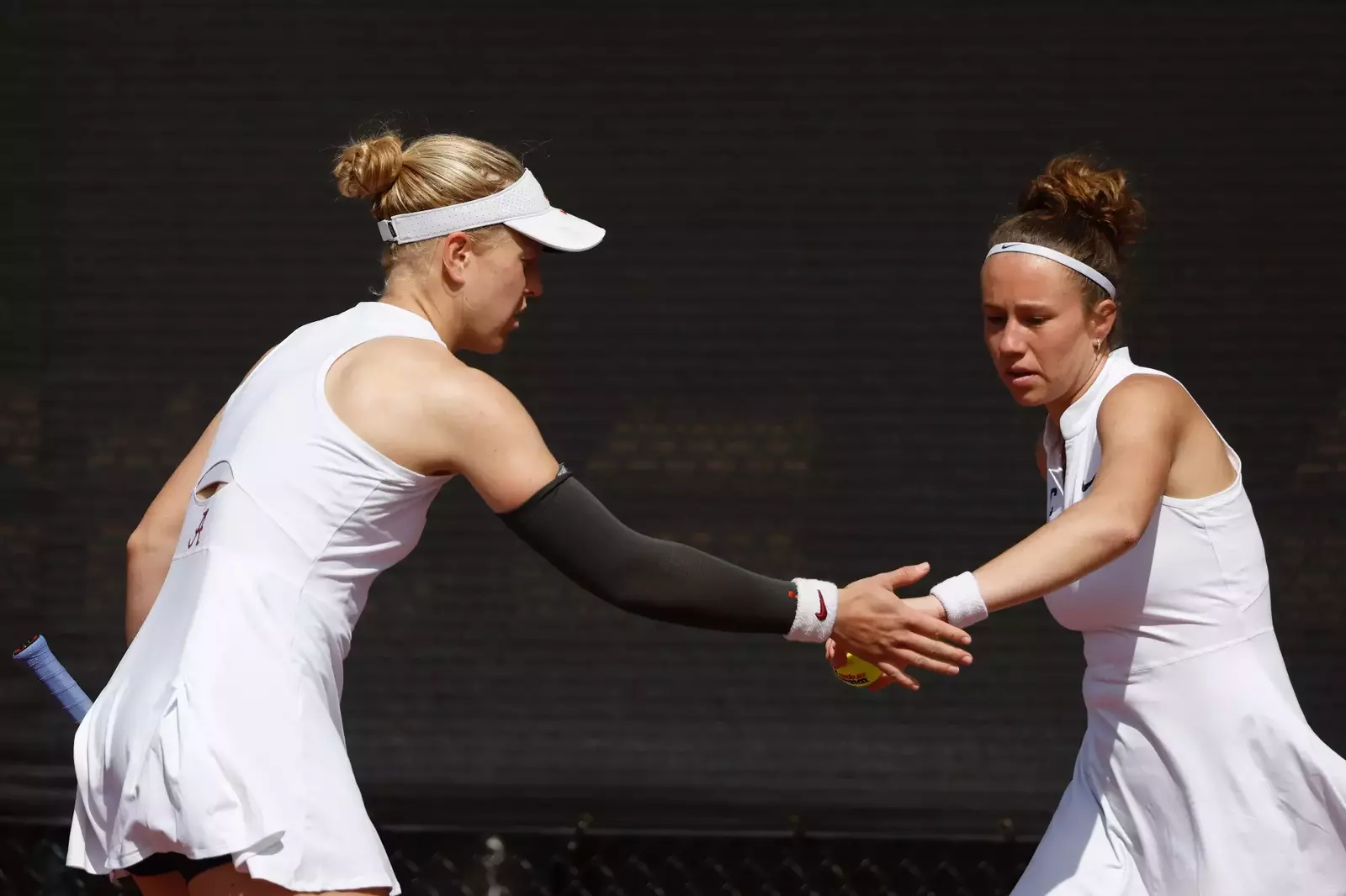 No. 21 Alabama Falls to Florida Sunday, 4-3 - Alabama Athletics