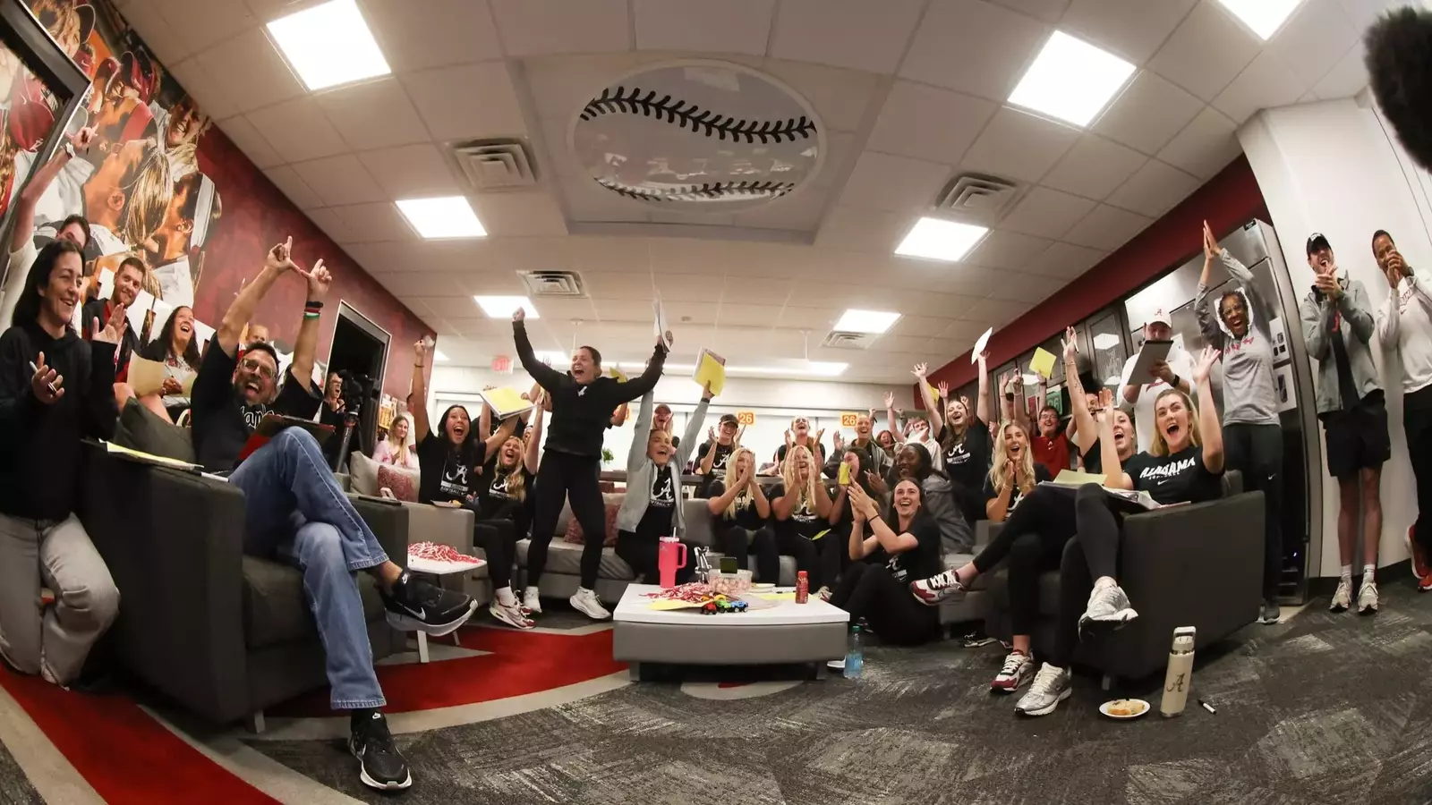 Alabama Softball Earns No. 15 National Seed, Qualifies for 26th ...