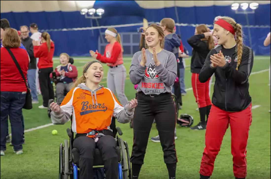 SCSU Baseball and Softball gives back with community day for Miracle ...