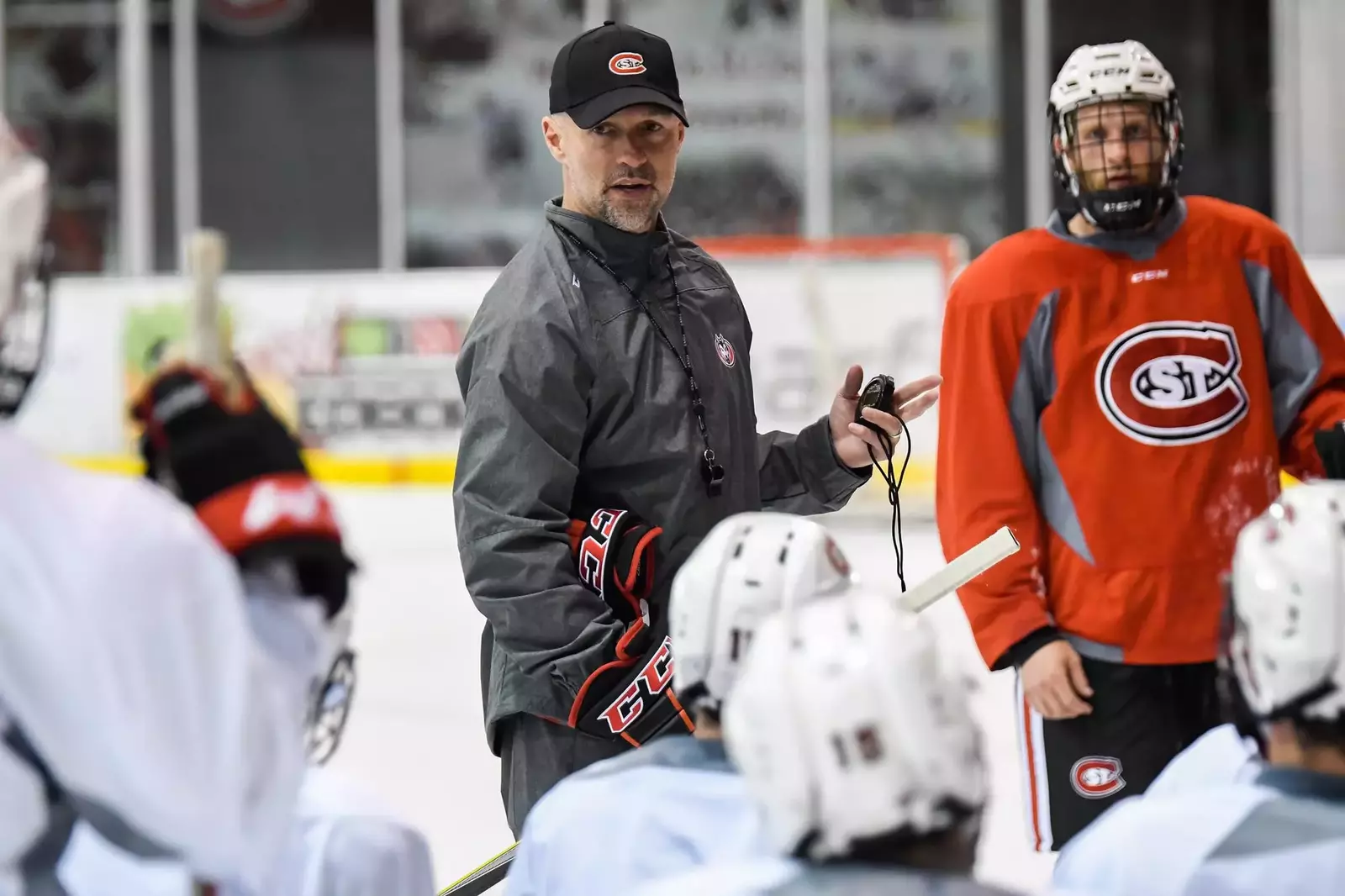 SCSU Hockey Luncheon to feature Brett Larson and BSU's Tom Serratore ...