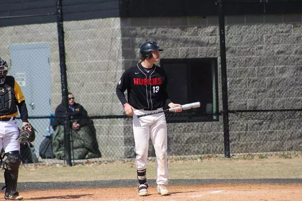 St. Cloud State Baseball Falls in Series Finale with No. 11 Missouri ...