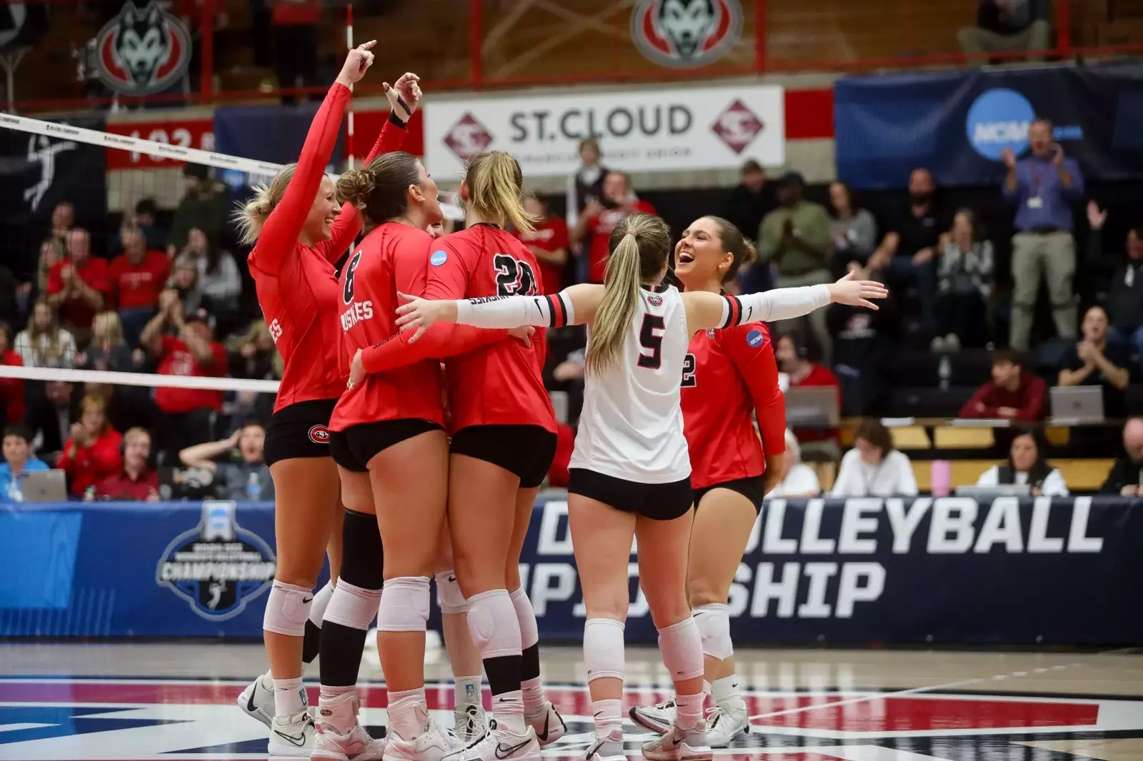 St. Cloud State Volleyball Ties Highest Final AVCA/TARAFLEX Division II Volleyball Poll Ranking ...