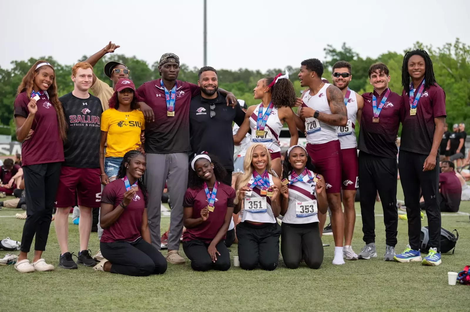 Recap | Track and Field claims 13 medals at the MVC Outdoor ...