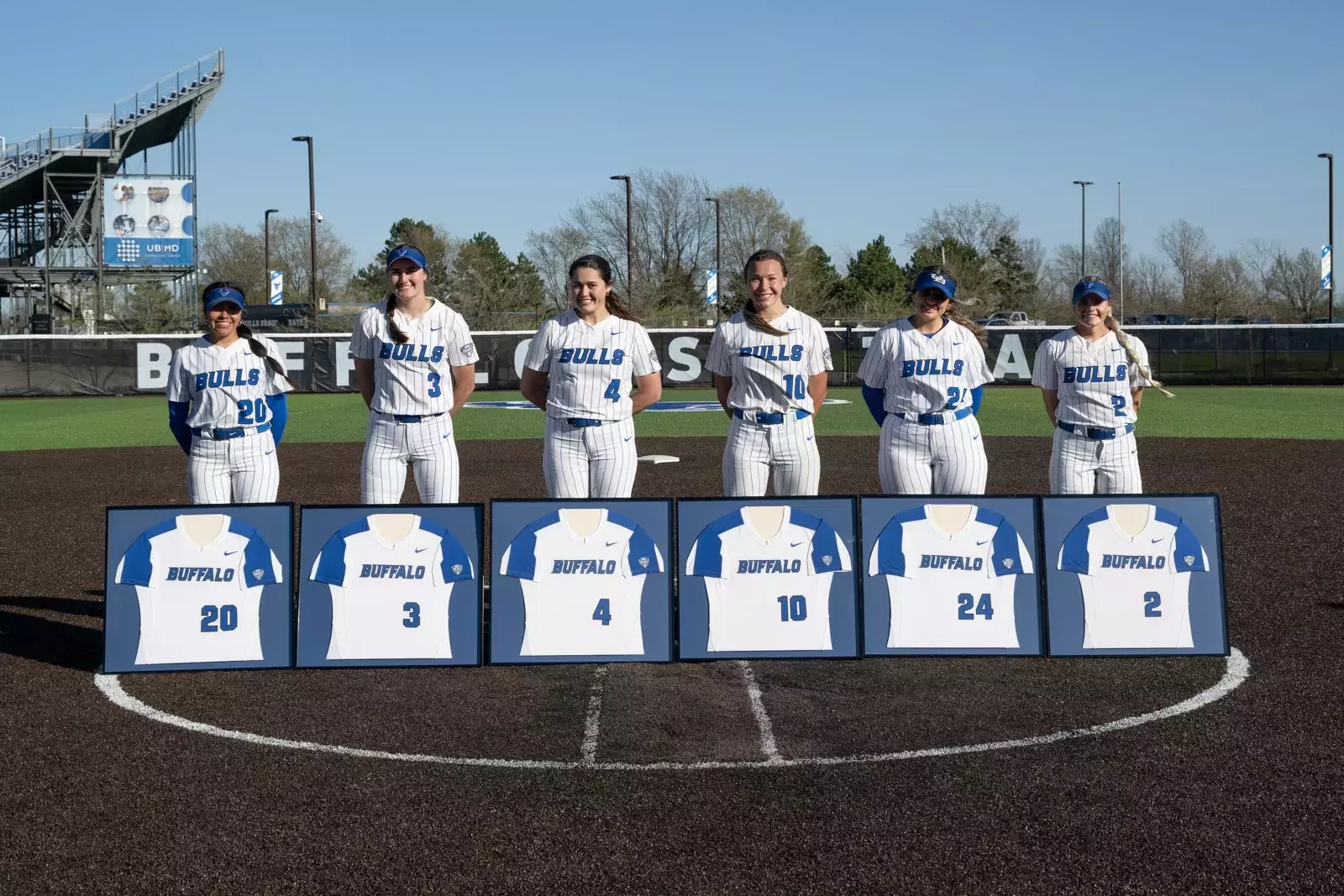 Seniors Lucyshyn and Tarantino Go the Distance in the Circle, Bulls ...