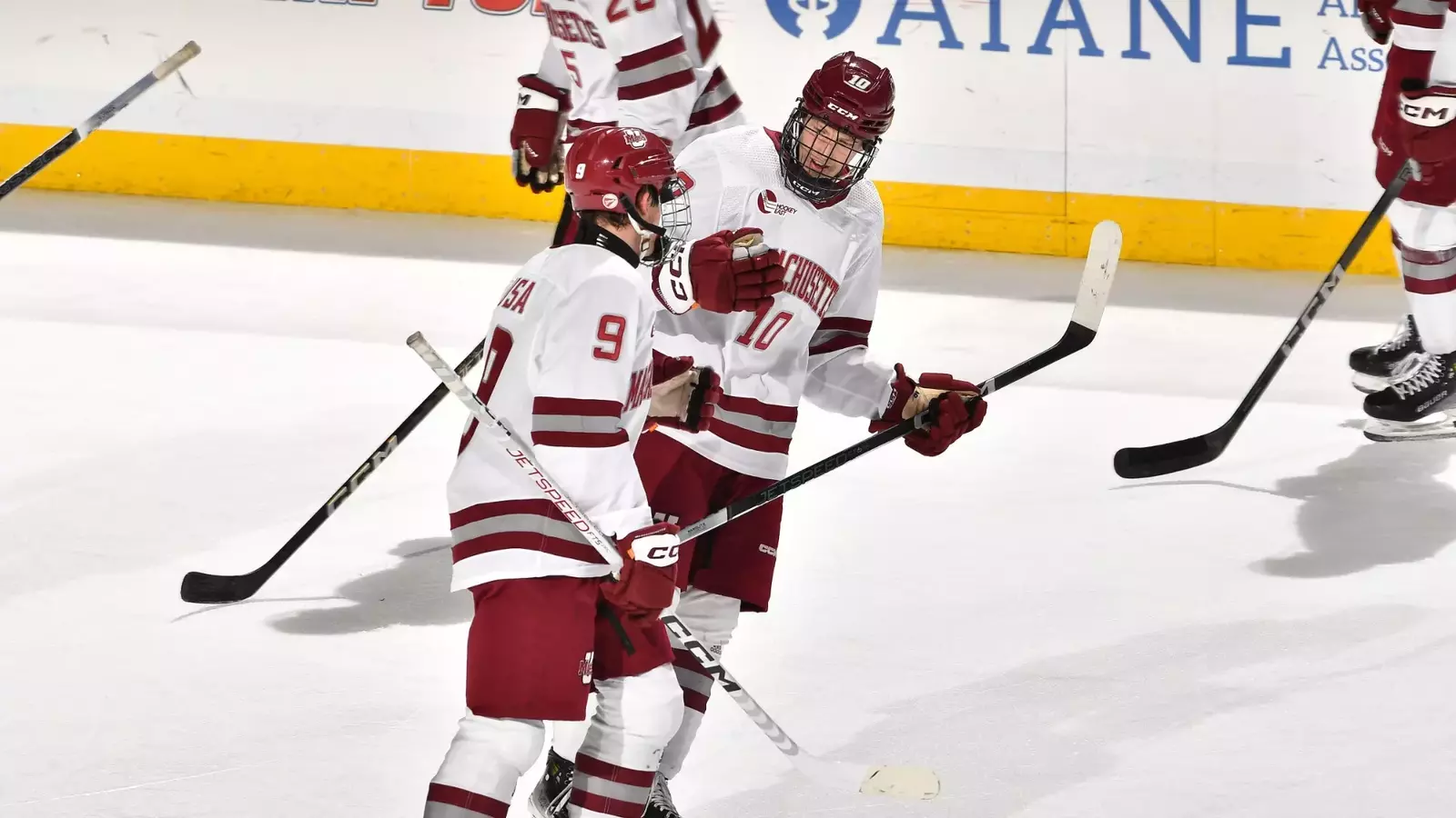 #11 Massachusetts Hockey Travels To #20 Harvard For First Time In ...