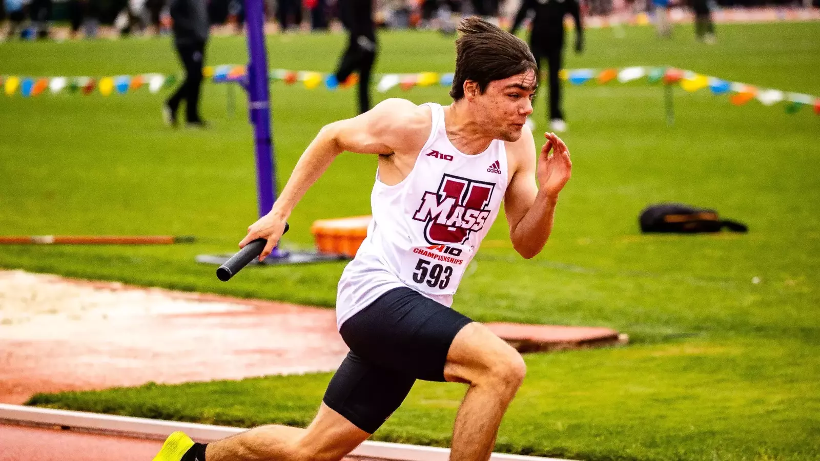 Massachusetts Men's Track And Field Wraps Up Black & Gold Invitational ...