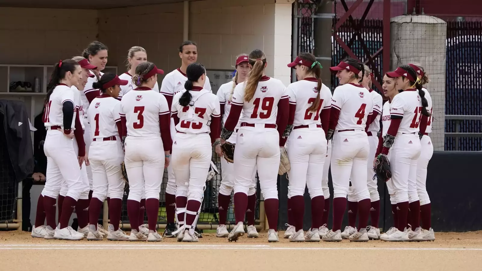 Massachusetts Softball Drops Series Finale At Fordham, 10-2 ...