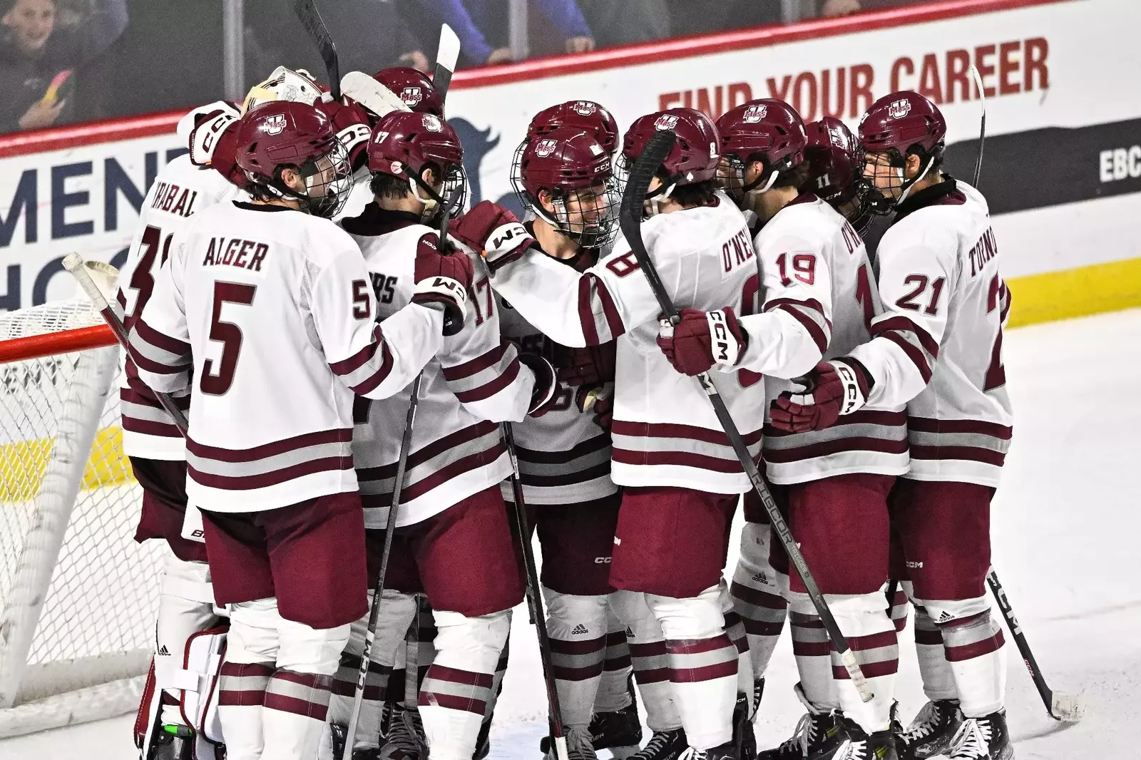 #12 Massachusetts Hockey Heads To Northeastern For Saturday Matinee ...