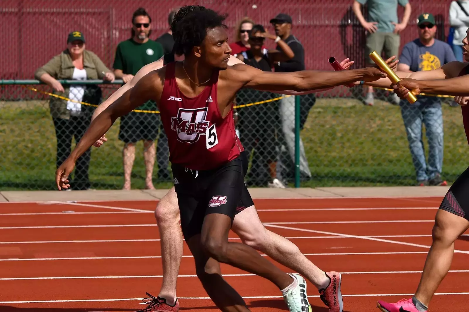 Massachusetts Men's Track & Field Close Out UCF Knights Invite ...