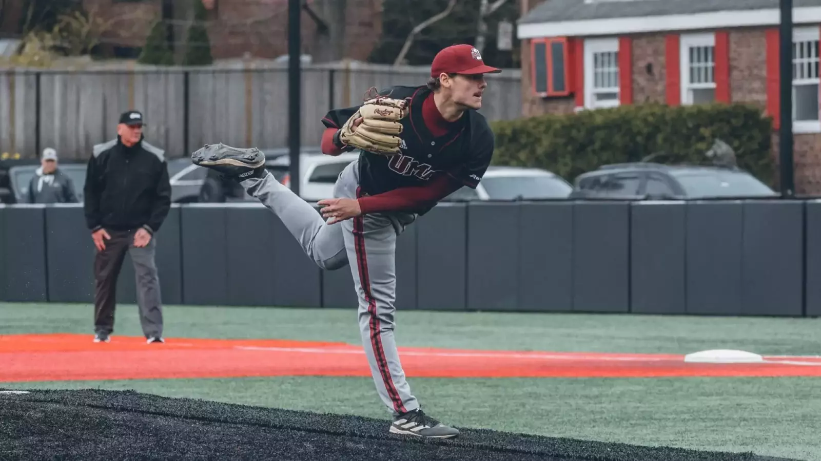 Baseball Cruises Past Fairfield, 12-5 - University of Massachusetts ...