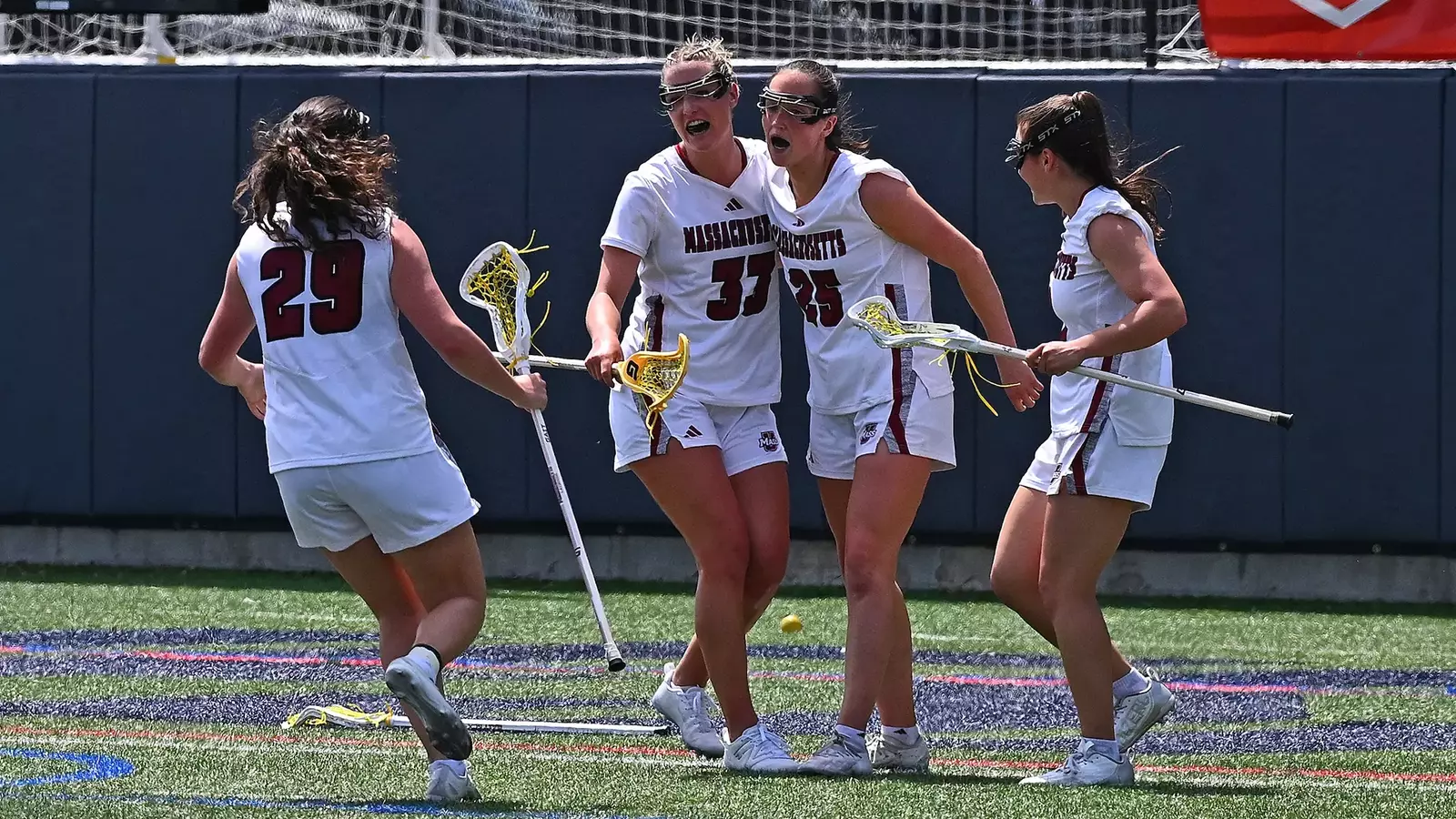 UMass Holds On To Defeat Saint Joseph’s, Advances To A-10 Championship ...