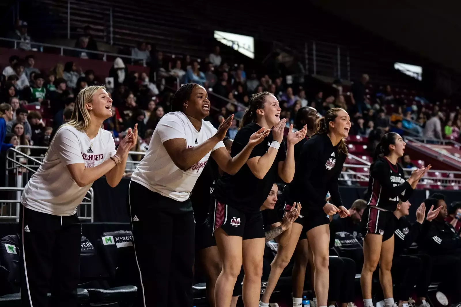 Minutewomen Travel to St. Louis for First Tipoff of 2025 - University ...